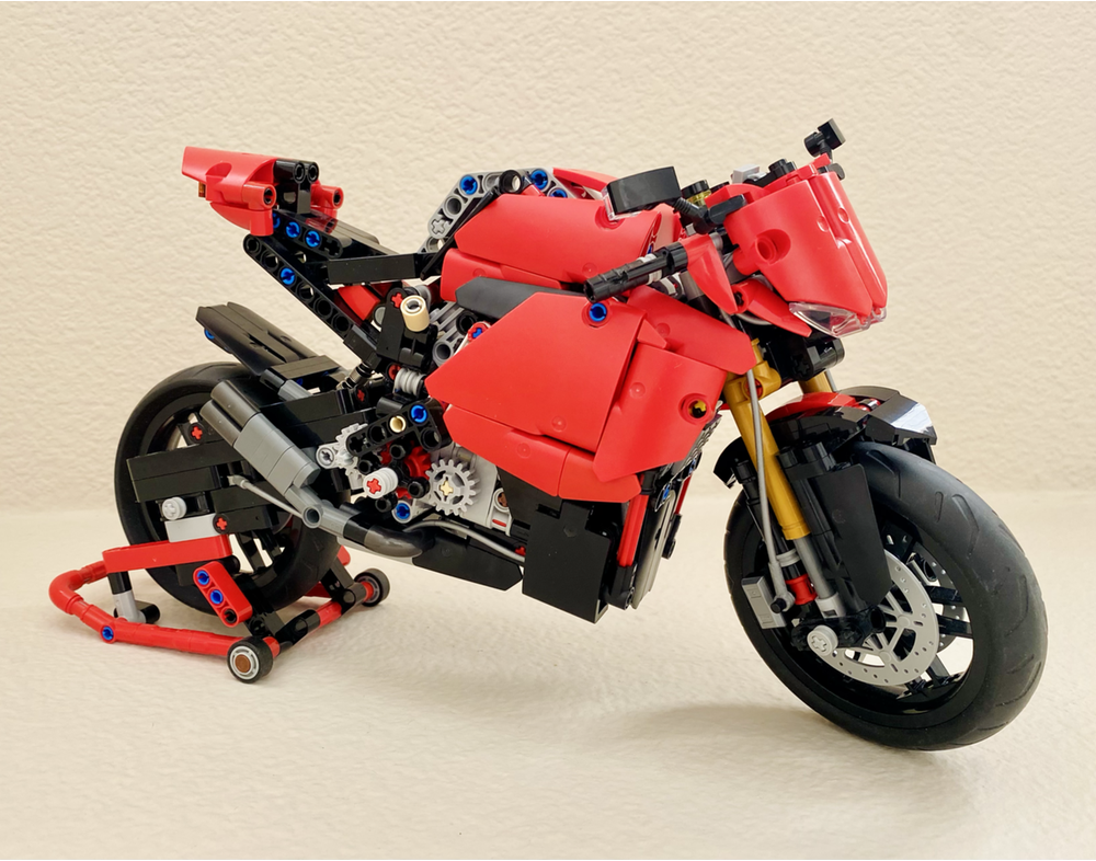 LEGO MOC Ducati Motorcycle Upgrade by bentobrick | Rebrickable - Build with LEGO