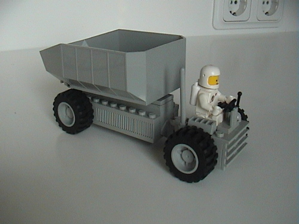 LEGO MOC Dump Truck by Lucky-Ramses | Rebrickable - Build with LEGO