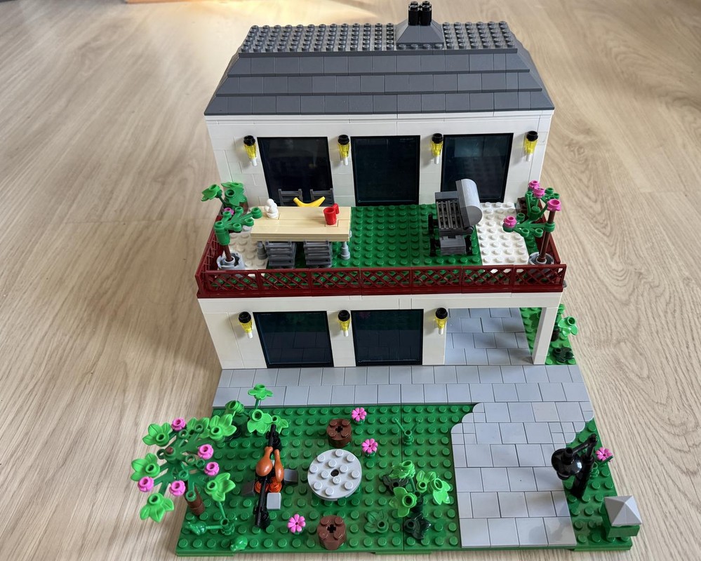 LEGO MOC Villa with garden by Felix-der-Lego-bauer | Rebrickable ...