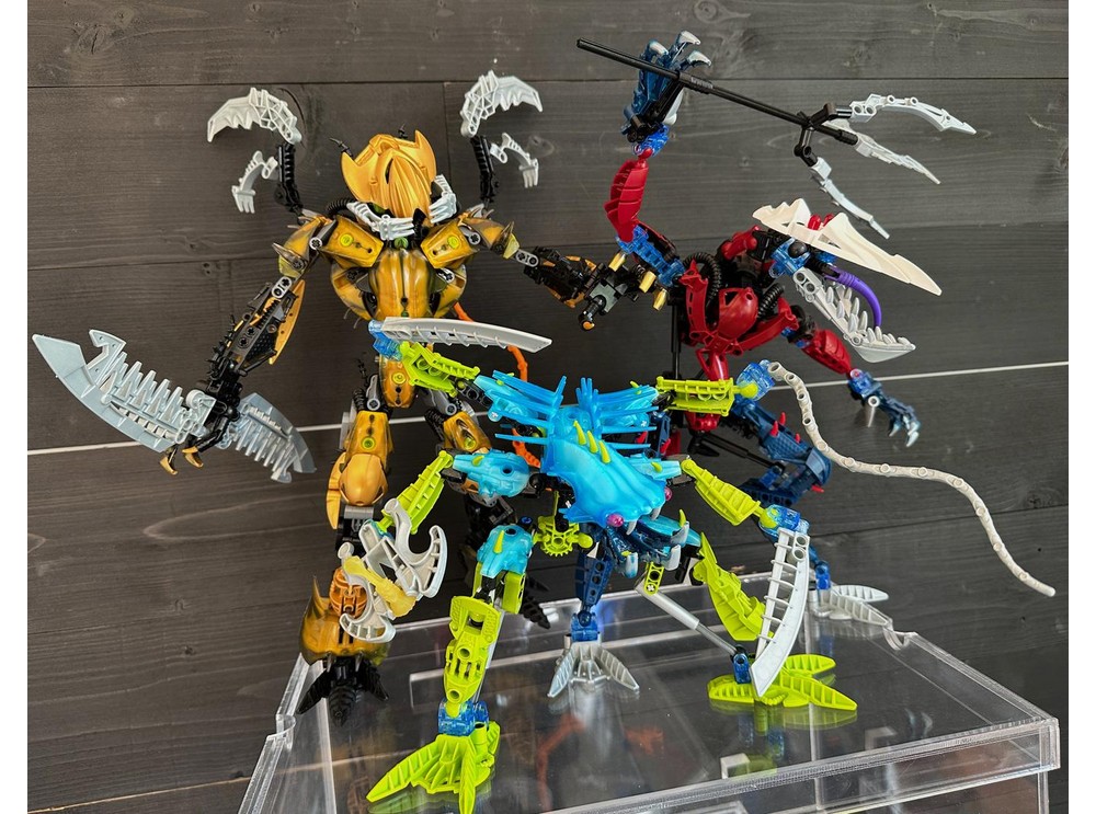 LEGO MOC-196214 Pit Mutated Brutaka by Jox_Builds | Rebrickable - Build ...
