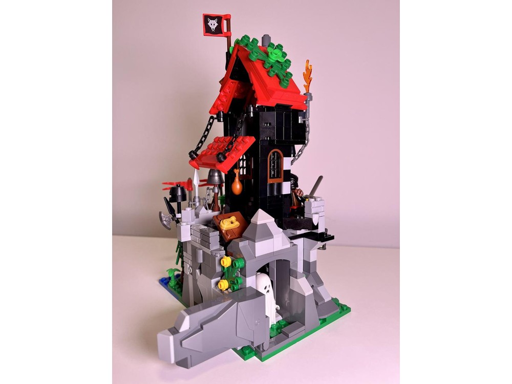 LEGO MOC Small Wolfpack Ancient Fortress by ElCapybara | Rebrickable ...