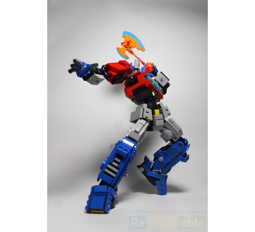 LEGO MOC-196268 Optimus Prime v2 - Transformers One by ghuners_3 ...