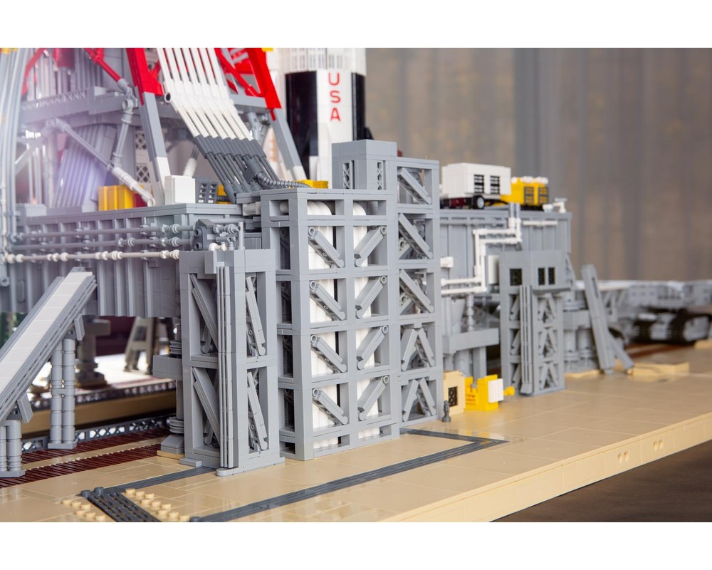 LEGO MOC-196332 Launch Complex 39 - Small Plus Version by SkylabBricks ...