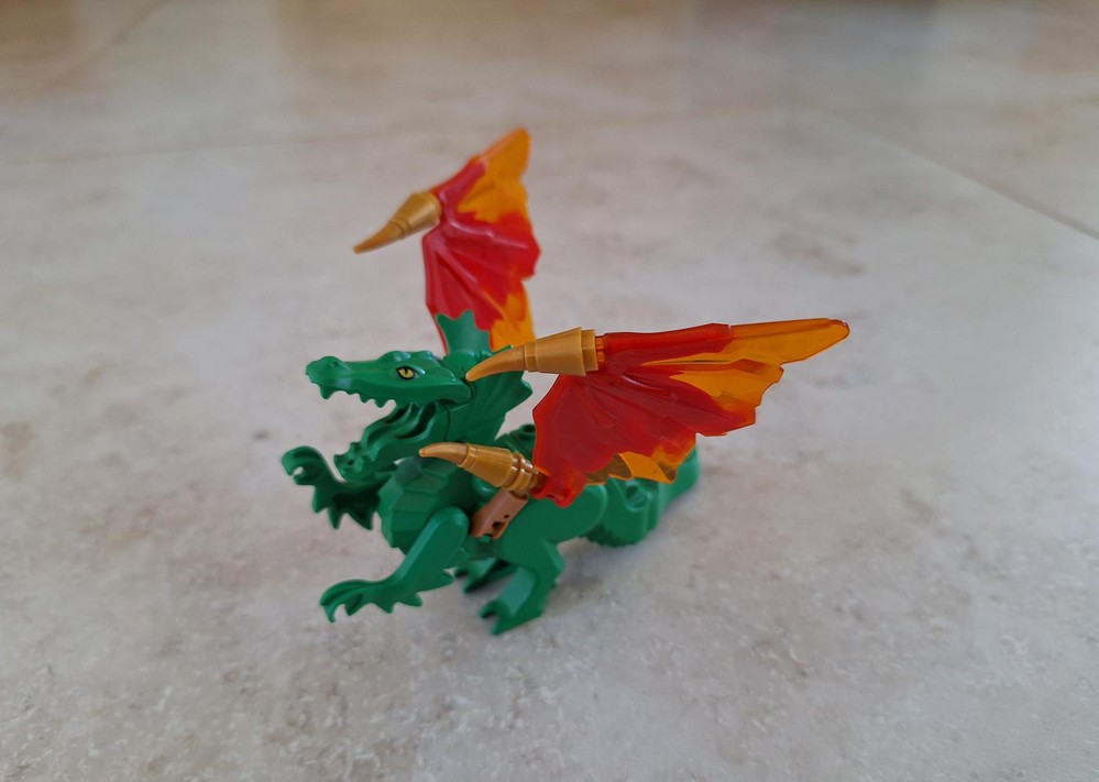 LEGO MOC-196570 Classic Dragon Retrofit by graeymaelkyn | Rebrickable ...