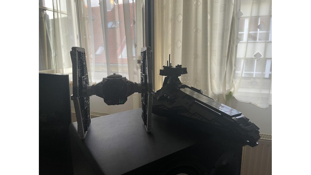 LEGO MOC Inquisitor's Dark Destroyer - 75336 alternative by zsoltom ...