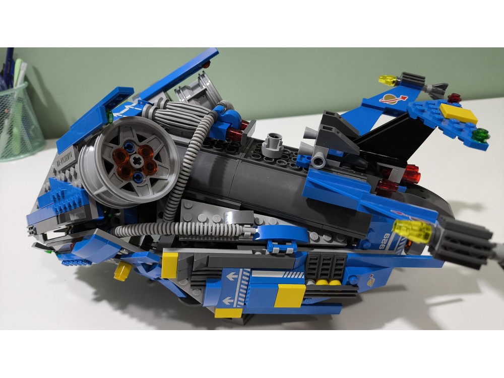 Lego Moc Benny And Lucy Cargo Ship By Brelha Rebrickable Build With Lego