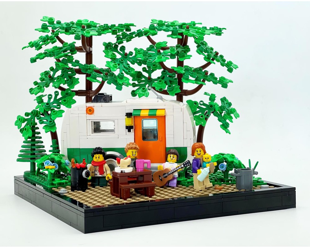 LEGO MOC Campground Diorama by IBrickedItUp | Rebrickable - Build with LEGO