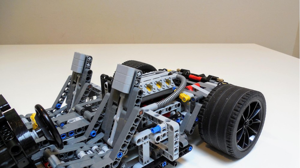 LEGO MOC Flat AWD chassis by Didumos | Rebrickable - Build with LEGO