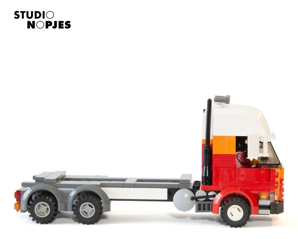 LEGO MOC Container Truck by Roloff | Rebrickable - Build with LEGO