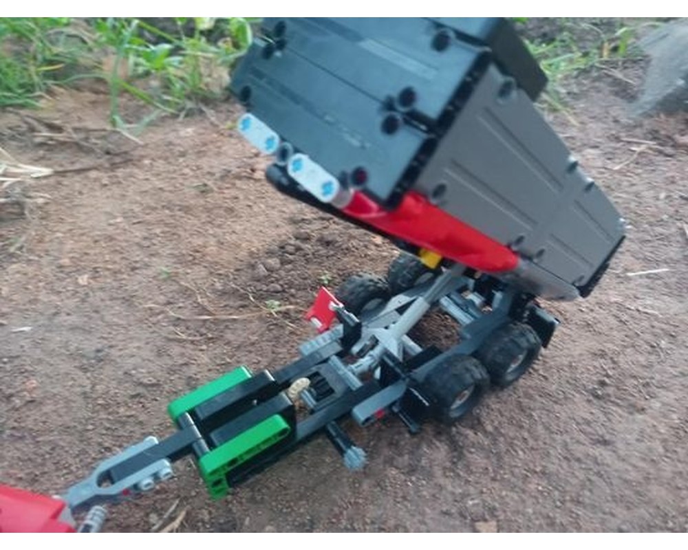 LEGO MOC Tipper for Case Traction King by TechnicModlr | Rebrickable ...