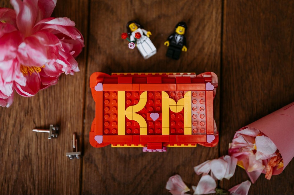 LEGO MOC-197741 Wedding ring box by marrrcin | Rebrickable - Build with ...