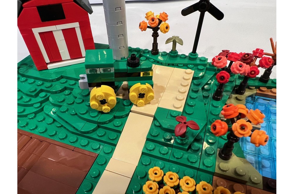 LEGO MOC John Deere Micro scale farm tractor by medleyj | Rebrickable ...