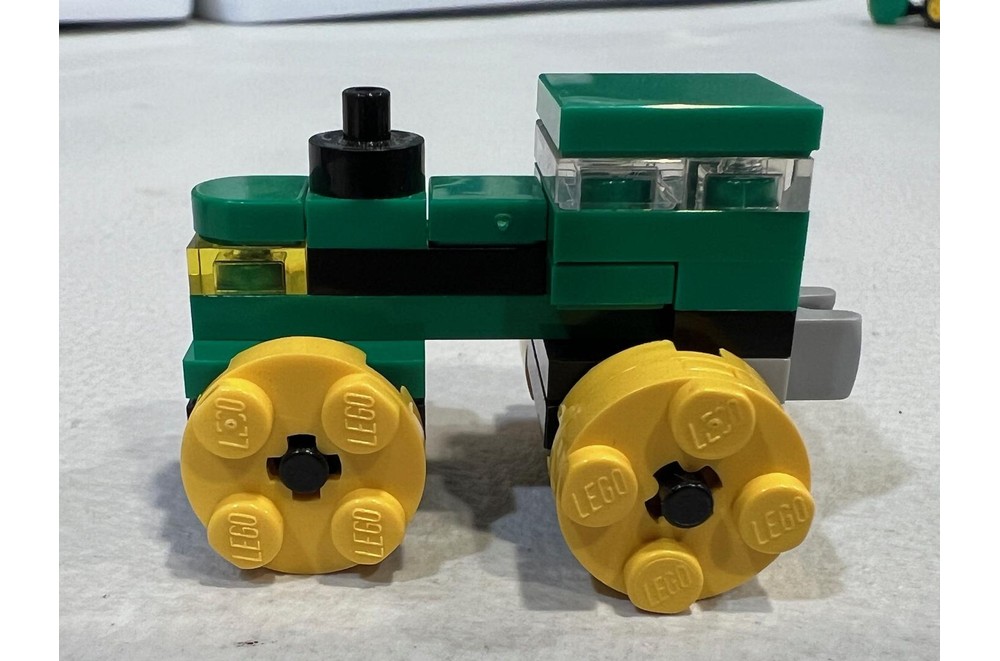 LEGO MOC-197751 John Deere Micro scale farm tractor by medleyj ...