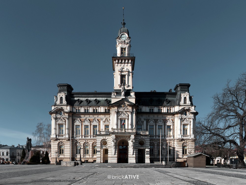 Lego Moc Town Hall By Brickative Rebrickable Build With Lego