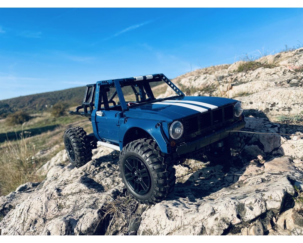 LEGO MOC Toyota Hilux Truggy by gyenesvi | Rebrickable - Build with LEGO