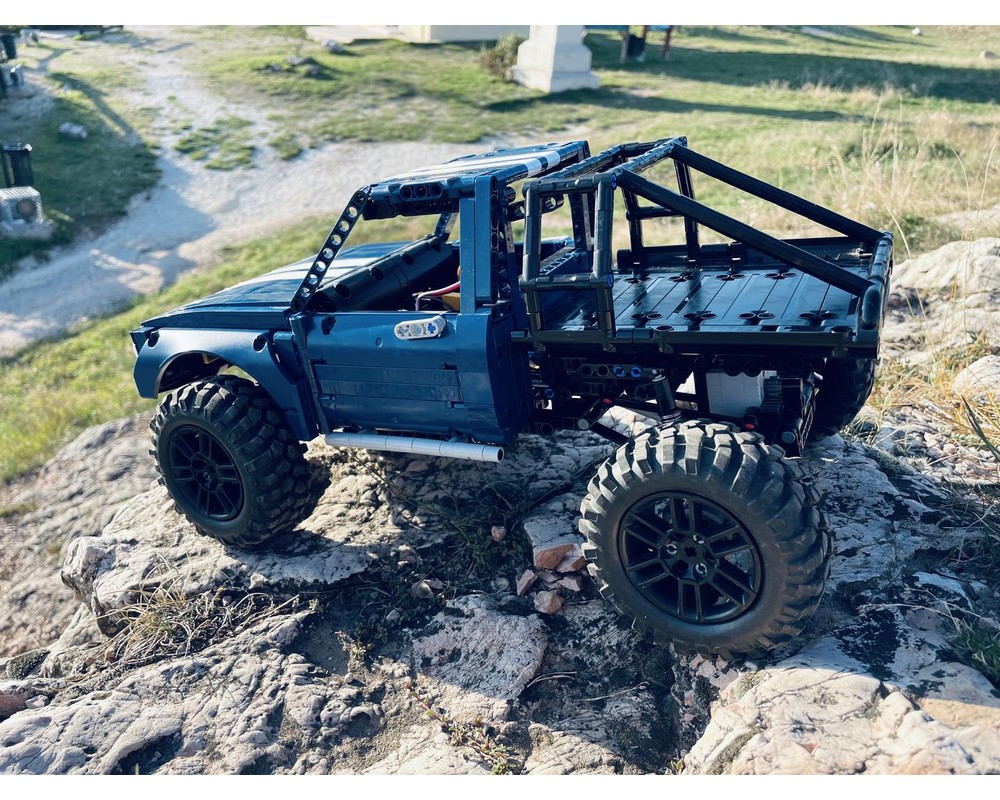 LEGO MOC Toyota Hilux Truggy by gyenesvi | Rebrickable - Build with LEGO