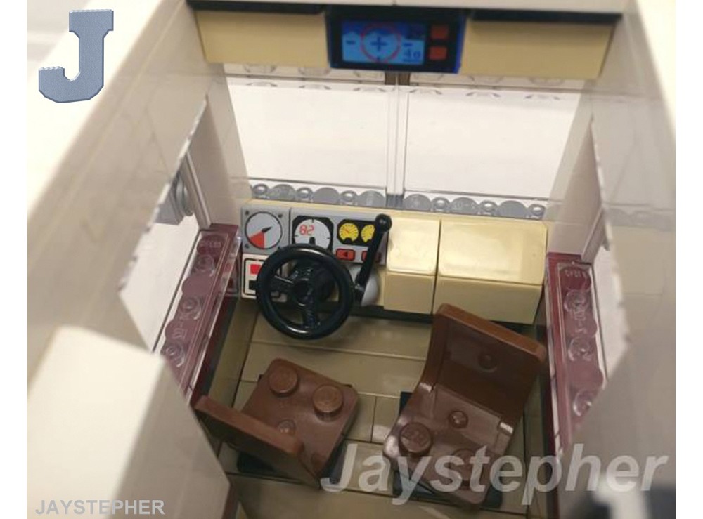 LEGO MOC Luxurious Class A Motorhome Caravan by jaystepher ...