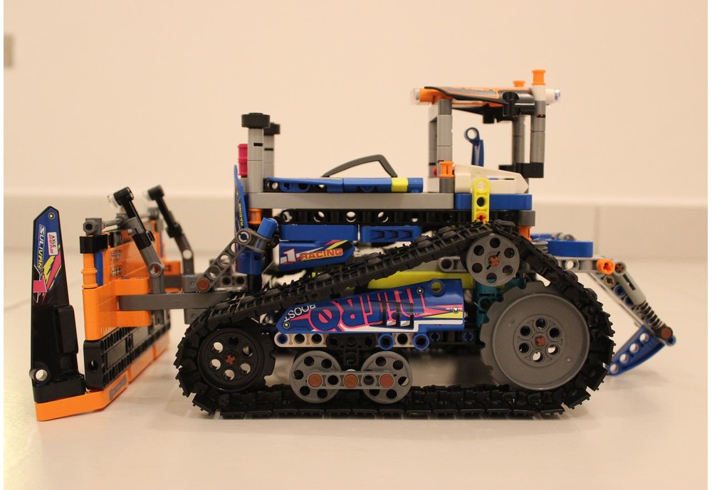 LEGO MOC Mini dozer 42140 alternative model by Omanb571 | Rebrickable ...