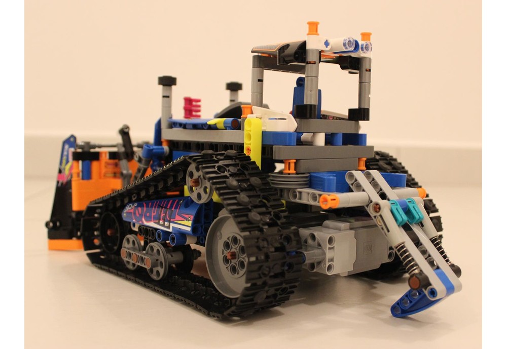 LEGO MOC Mini dozer 42140 alternative model by Omanb571 | Rebrickable ...