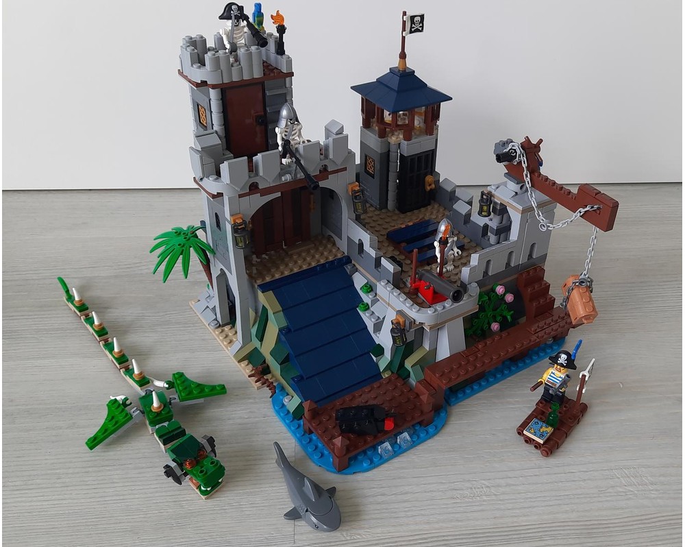 LEGO MOC Eldorado Fortress of Death by DrCdiff | Rebrickable - Build ...