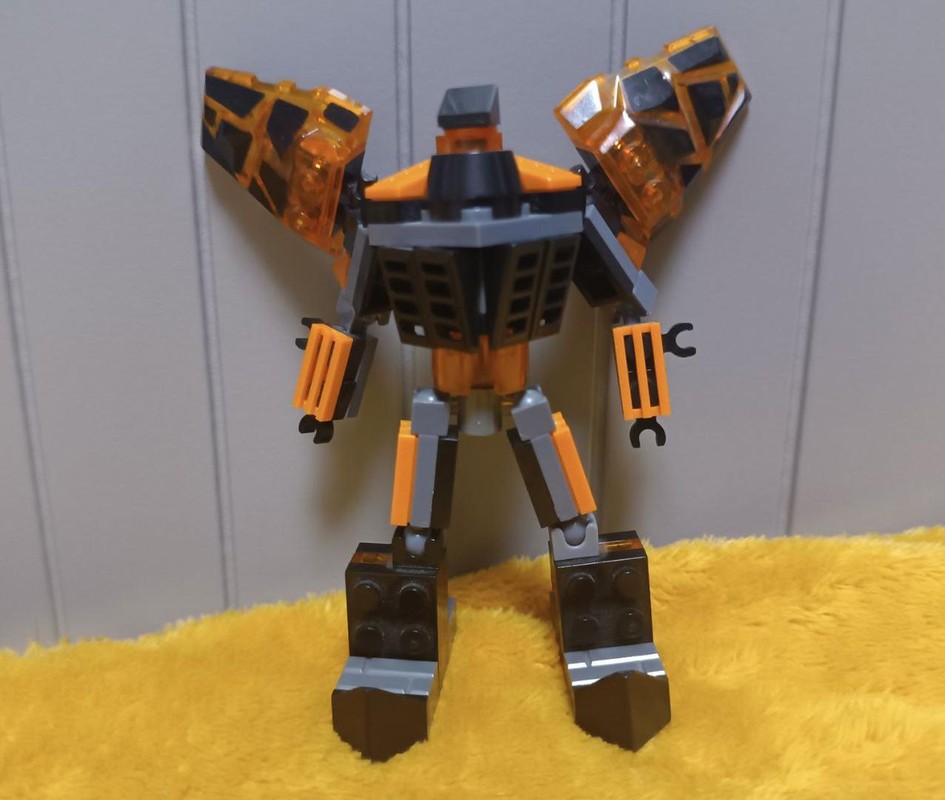 LEGO MOC Lava titanium mini mech by Max1m893 | Rebrickable - Build with ...