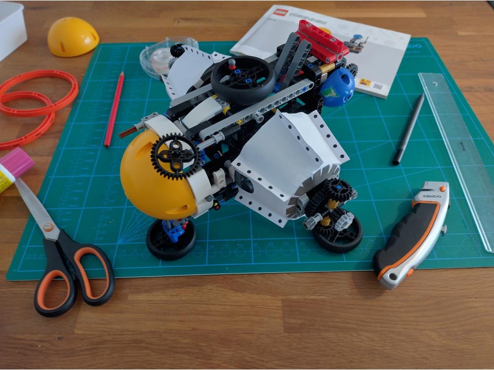 Lego Moc 42179 Outer Wilds Spaceship By Tcies Rebrickable Build