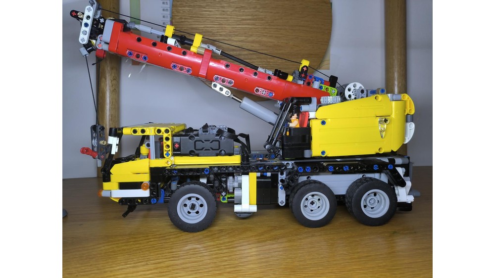 LEGO MOC Wheeled Crane by forder014 | Rebrickable - Build with LEGO
