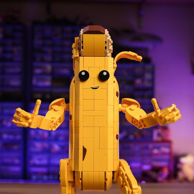LEGO MOC Boneless Peely - 2x Peely Bone Modification by Ant Bandit ...
