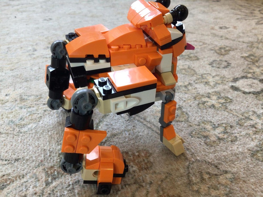 LEGO MOC Frog + mini snake by DnDBrickinBros | Rebrickable - Build with ...