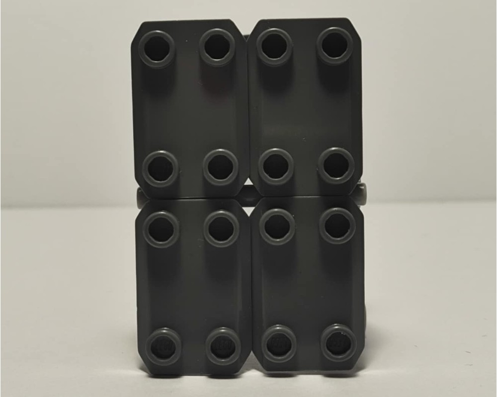 LEGO MOC Shield Bot by BorsonBuilds | Rebrickable - Build with LEGO