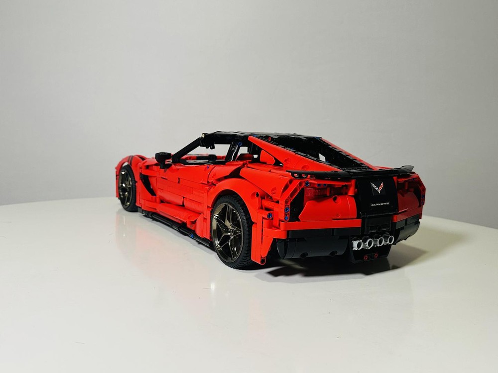 LEGO MOC 1:8 Chevrolet Corvette C7 V2 by Lego__Bee | Rebrickable ...