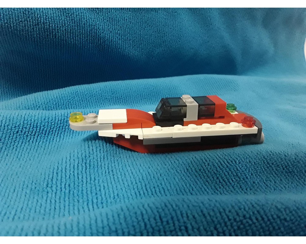 LEGO MOC 31013 - Speedboat by LegoOri | Rebrickable - Build with LEGO