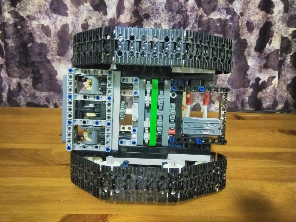 LEGO MOC Double Differential Tank Drive RC by beastCAT | Rebrickable ...