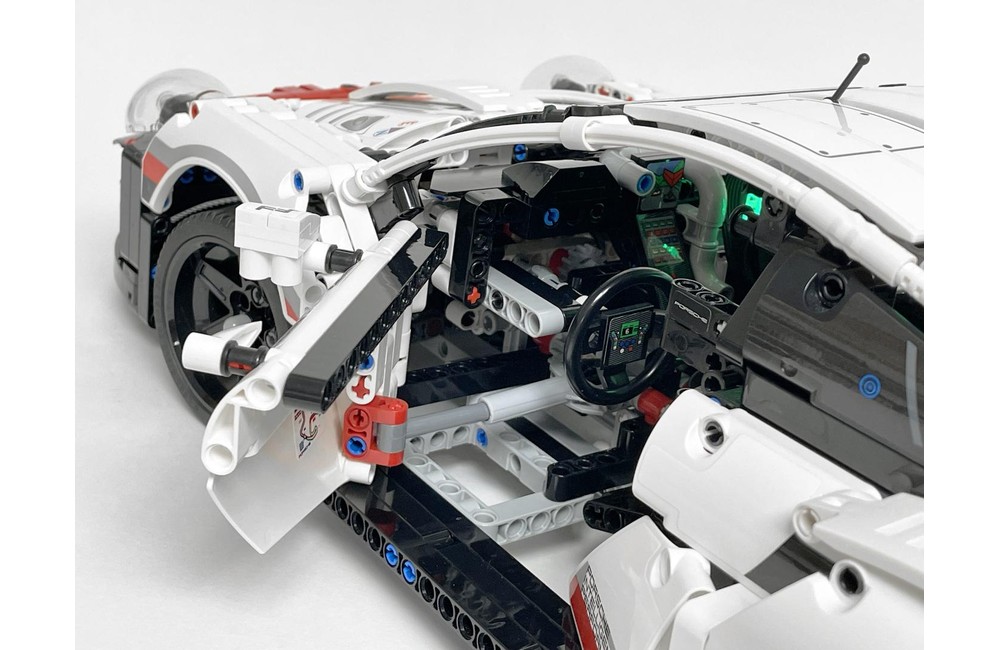 LEGO MOC 42096 Porsche 911 RSR RC MOD for Powered Up Motors by otrans ...