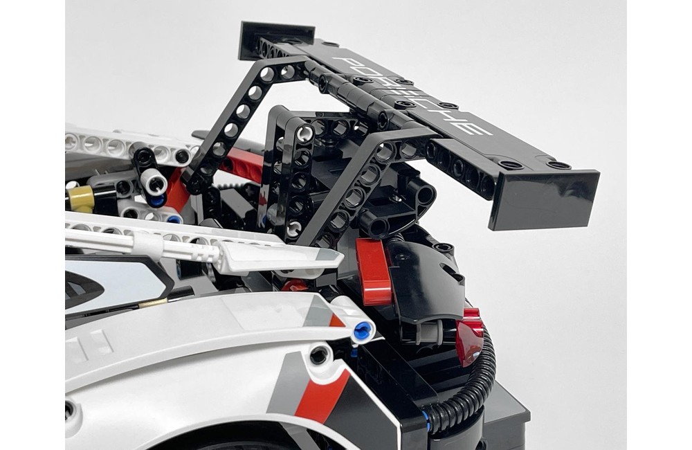 LEGO MOC 42096 Porsche 911 RSR RC MOD for Powered Up Motors by otrans ...