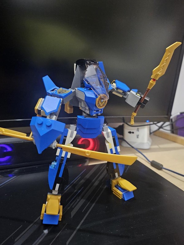 LEGO MOC Jay's Thunder Jet Mech by pkinesis10 | Rebrickable - Build ...