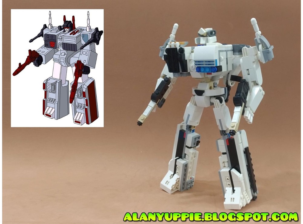 Lego Moc Transformer Metroplex Using Lego Creator 31152 By Alanyuppie
