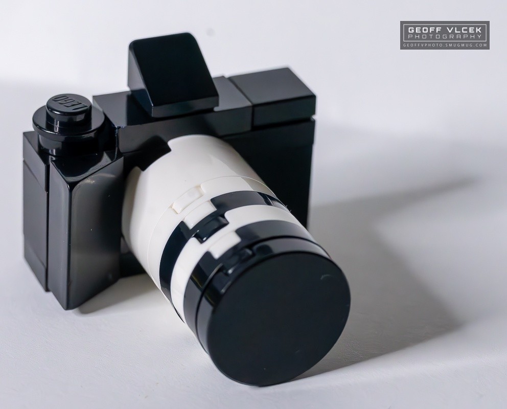LEGO MOC Pocket Size Mirrorless SLR (black) by geoffvphoto ...