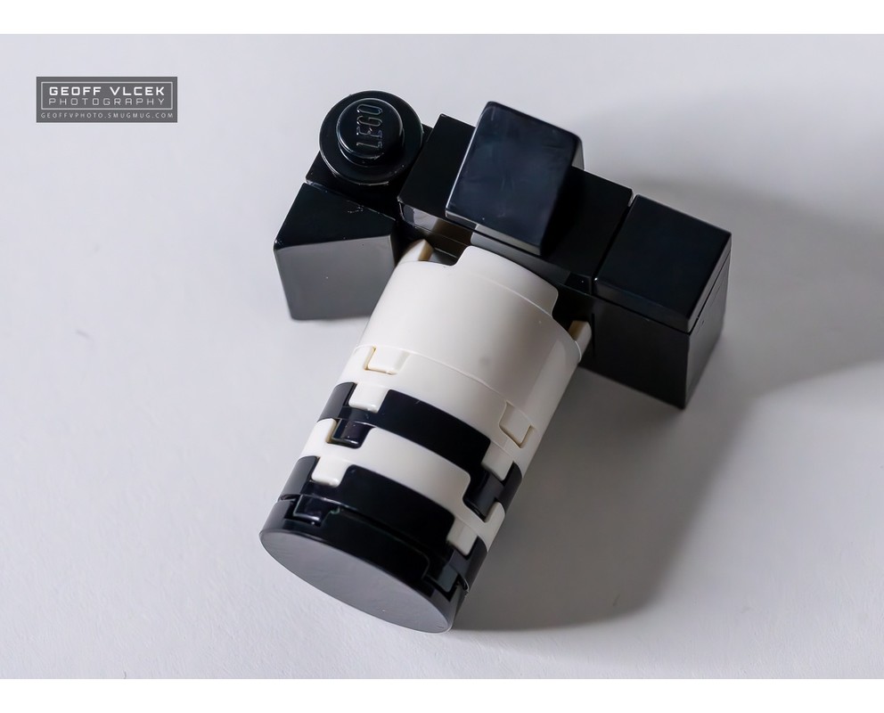 LEGO MOC Pocket Size Mirrorless SLR (black) by geoffvphoto ...