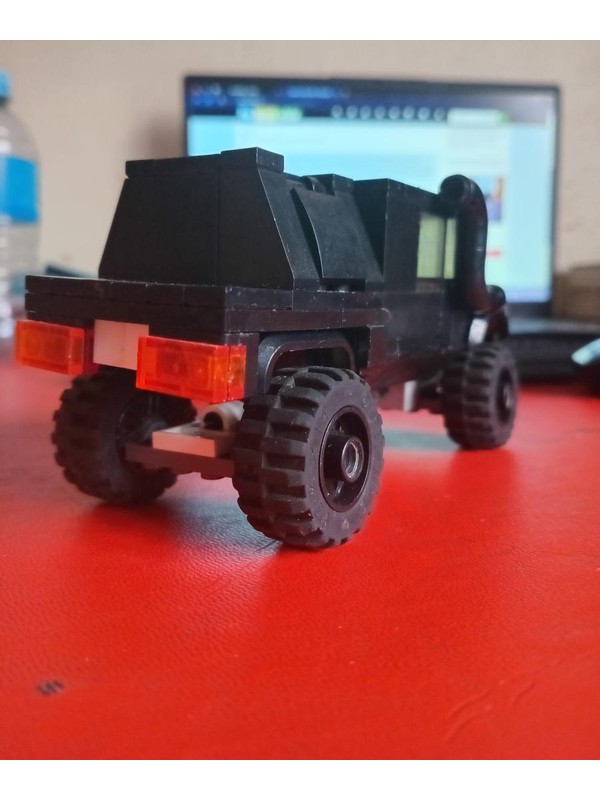 LEGO MOC Black 4wD Ute by NZ_LEGO_4X4 | Rebrickable - Build with LEGO