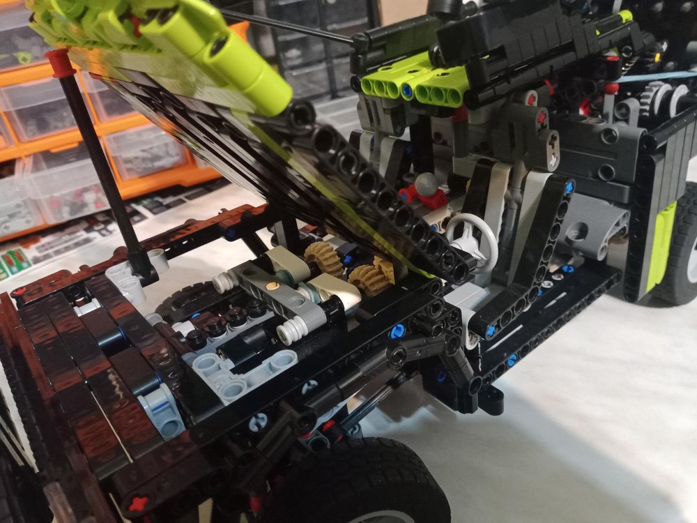 LEGO MOC Recovery truck with gullwing doors by NVlegotechnic ...
