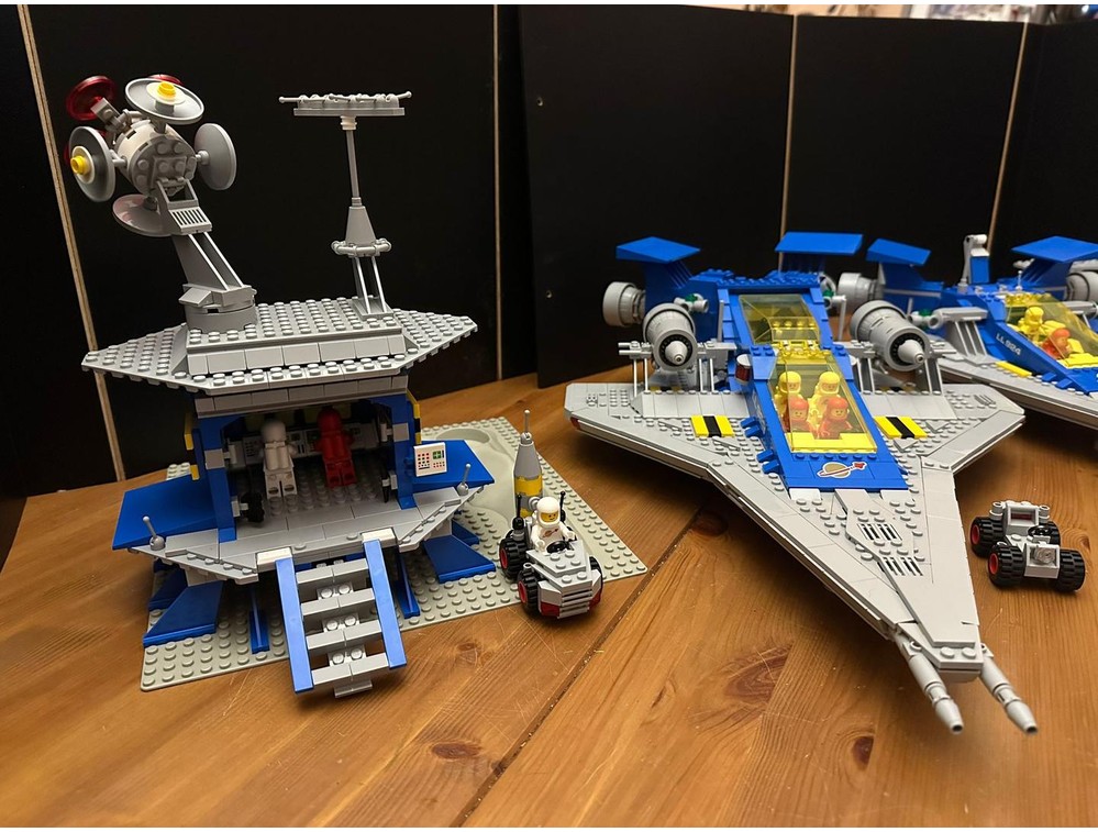 LEGO MOC-201716 Galaxy Explorer Moonbase by gigau | Rebrickable - Build ...