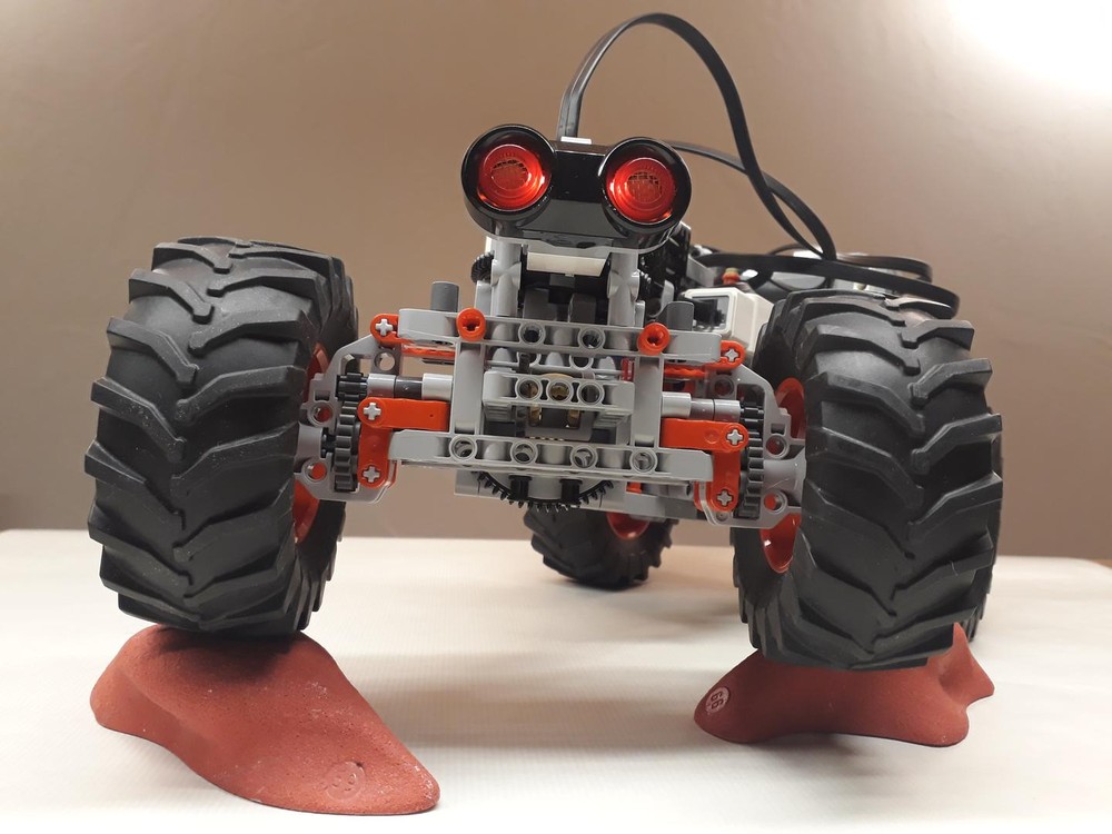 LEGO MOC ROV3R+ by kueden | Rebrickable - Build with LEGO