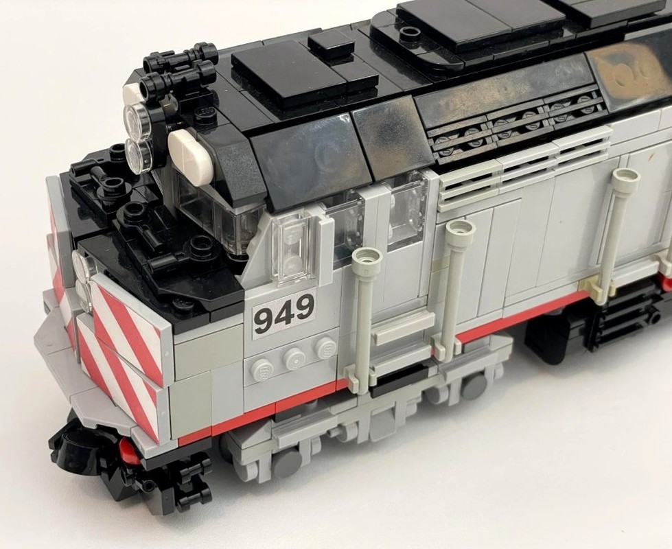 LEGO MOC 1:48 EMD F40PH-2 (Caltrain) by NonsenseWars | Rebrickable ...