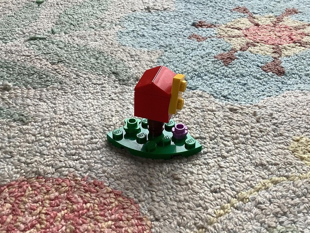 LEGO MOC Red Mailbox by ORBcreations | Rebrickable - Build with LEGO