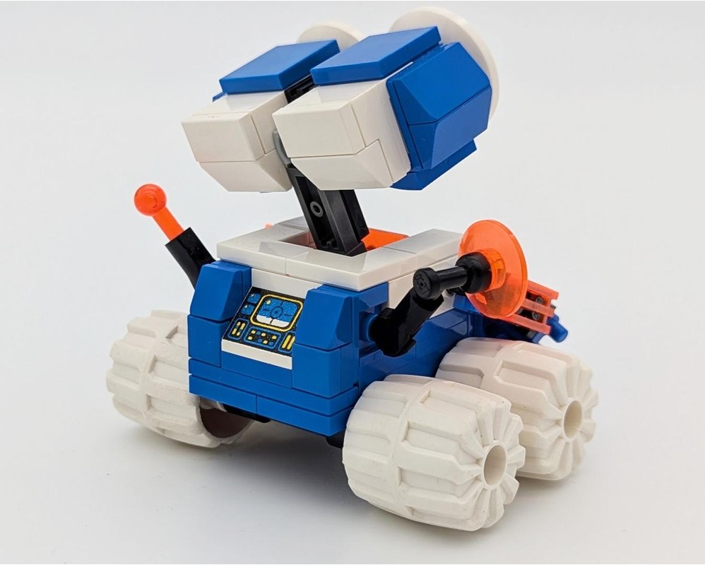LEGO MOC Mini Ice Planet 2002 WALL-E by curtydc | Rebrickable - Build ...