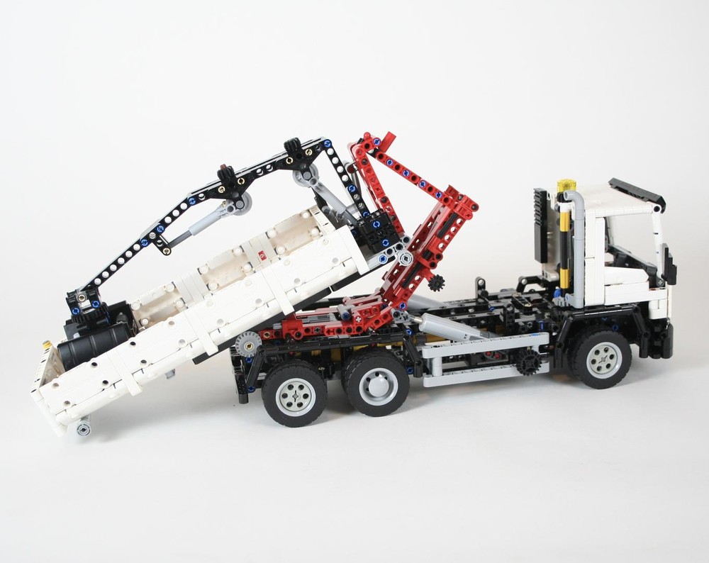 LEGO MOC Hook Lift Truck by thirdwigg | Rebrickable - Build with LEGO