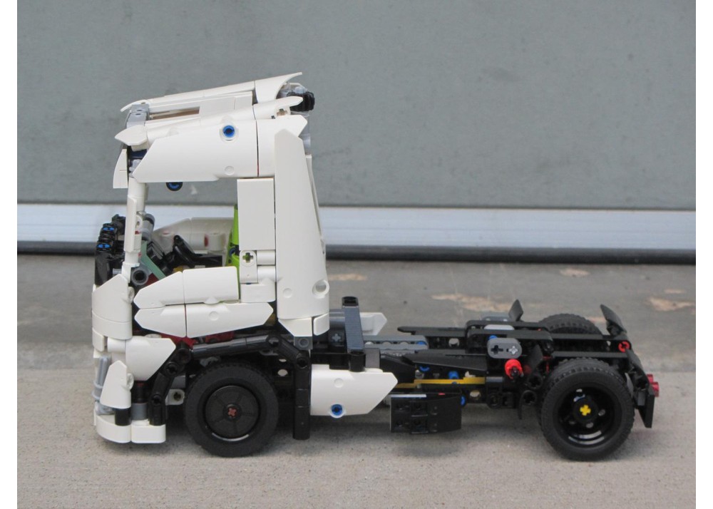 Lego Moc Technic 42184 Volvo Fh By Verdigris Rebrickable Build With