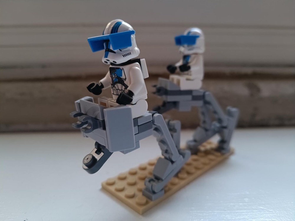 LEGO MOC Day 5 AT-RT from star wars advent calendar by Blue.rathtar ...