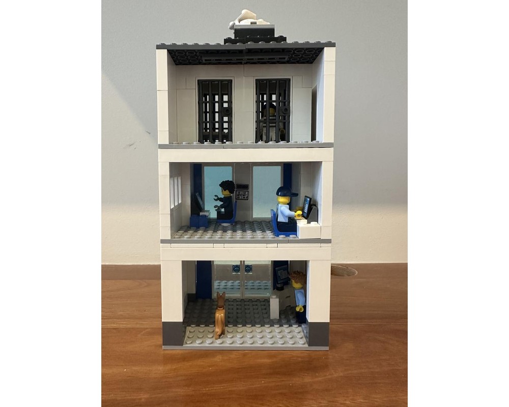 LEGO MOC 60246 City Police Station Modification - Mini Modular by Brick ...